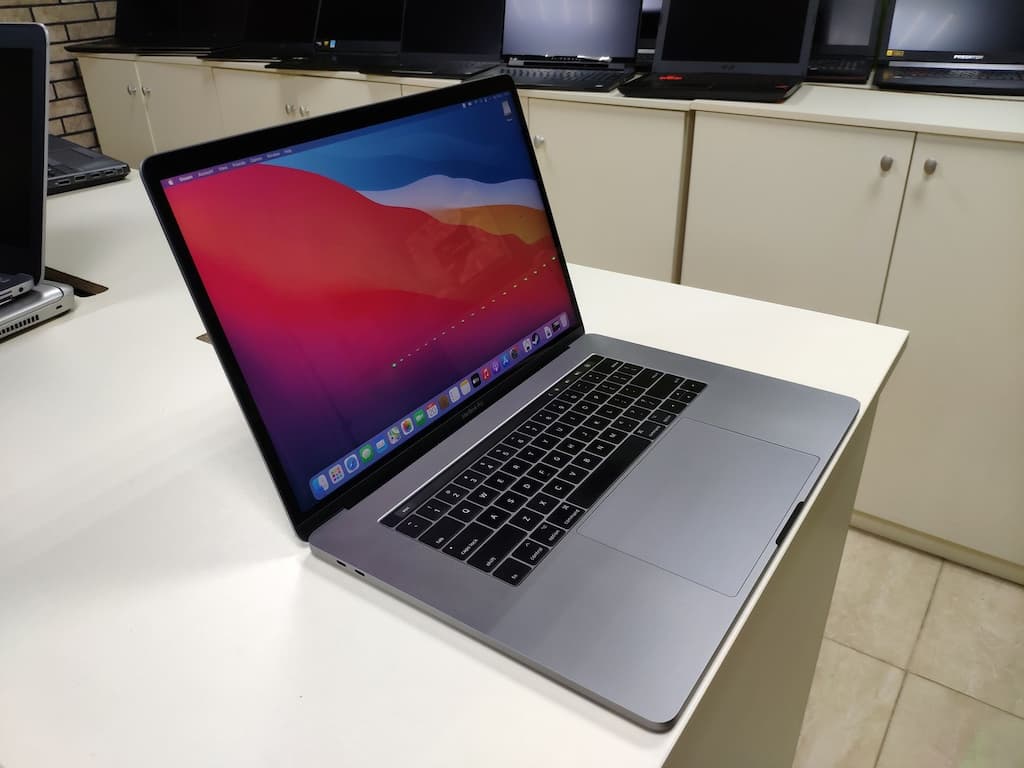 MacBook 5 MacBook 5